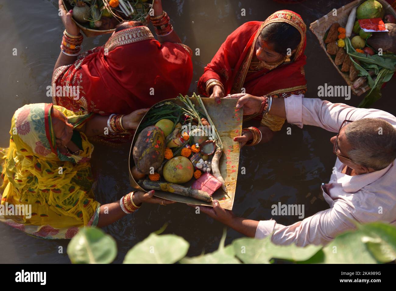 Non Exclusive: Oct 30, 2022, Kolkata, India: Hindu devotees pray on the ...