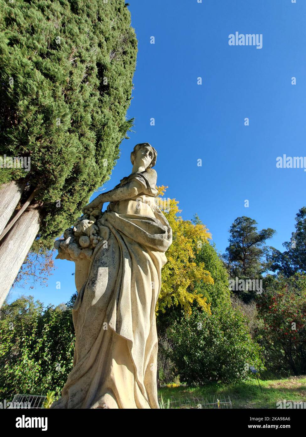 Pomona goddess hi-res stock photography and images - Alamy