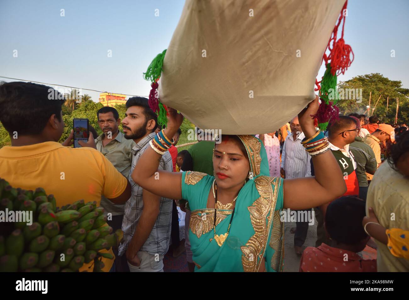 Vedic ritual hi-res stock photography and images - Alamy
