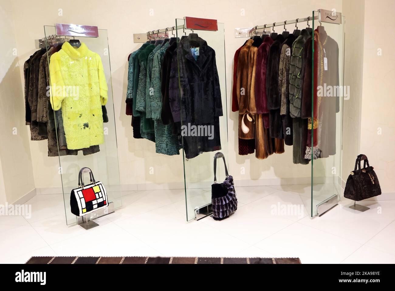 Non Exclusive: TYSMENYTSIA, UKRAINE - OCTOBER 31, 2022 - Fur coats are ...