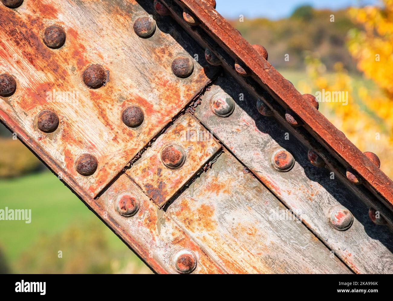 Riveted steel beam steel bridge hi-res stock photography and images - Alamy