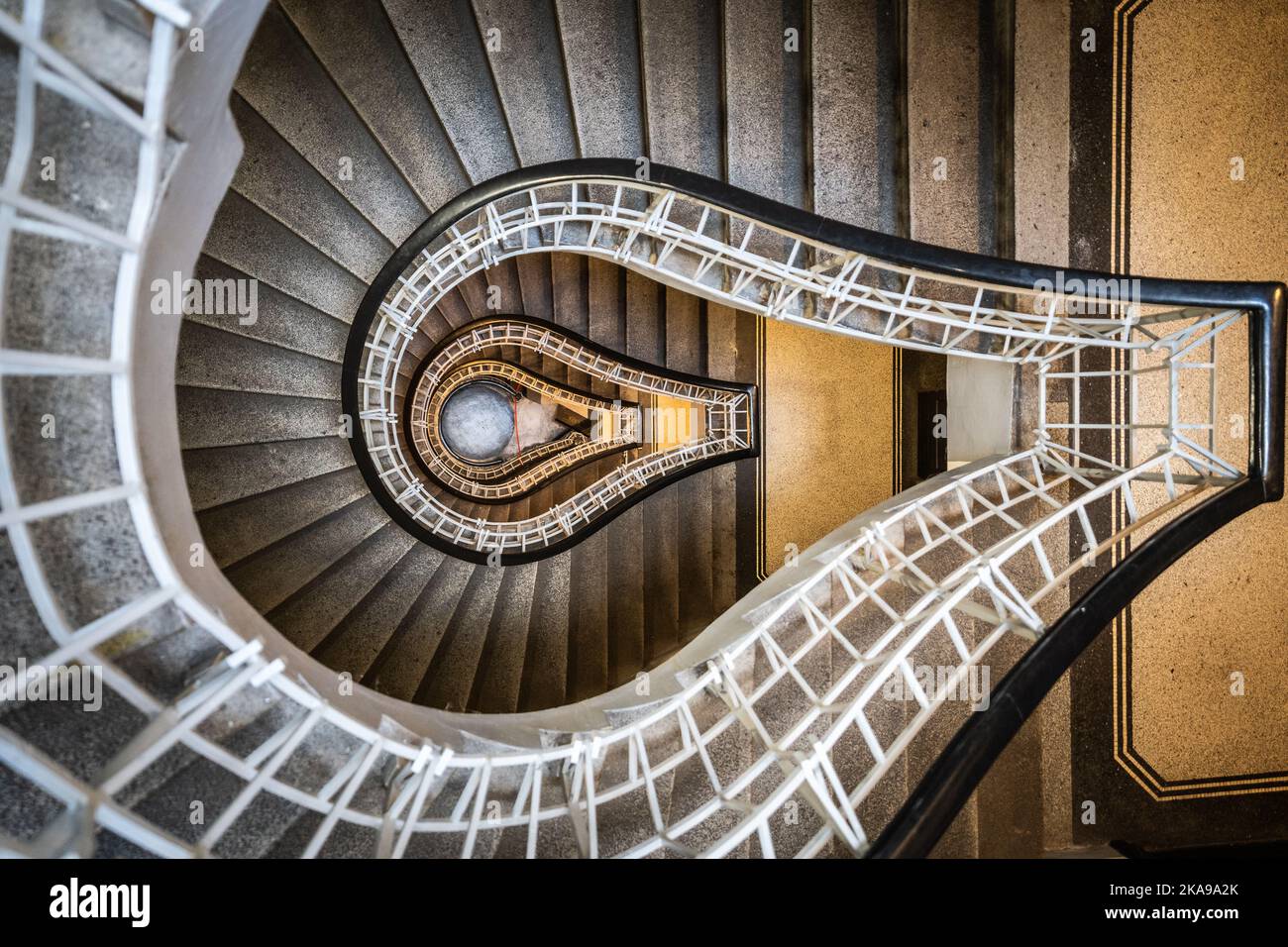 Staircase abstract art hi-res stock photography and images - Alamy