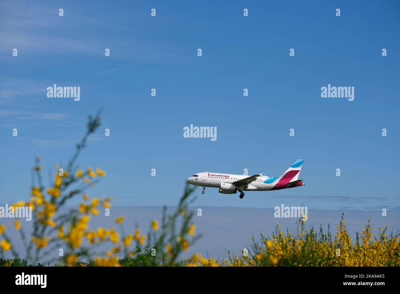plane from eurowings on approach to the cologne bonn airport Stock ...
