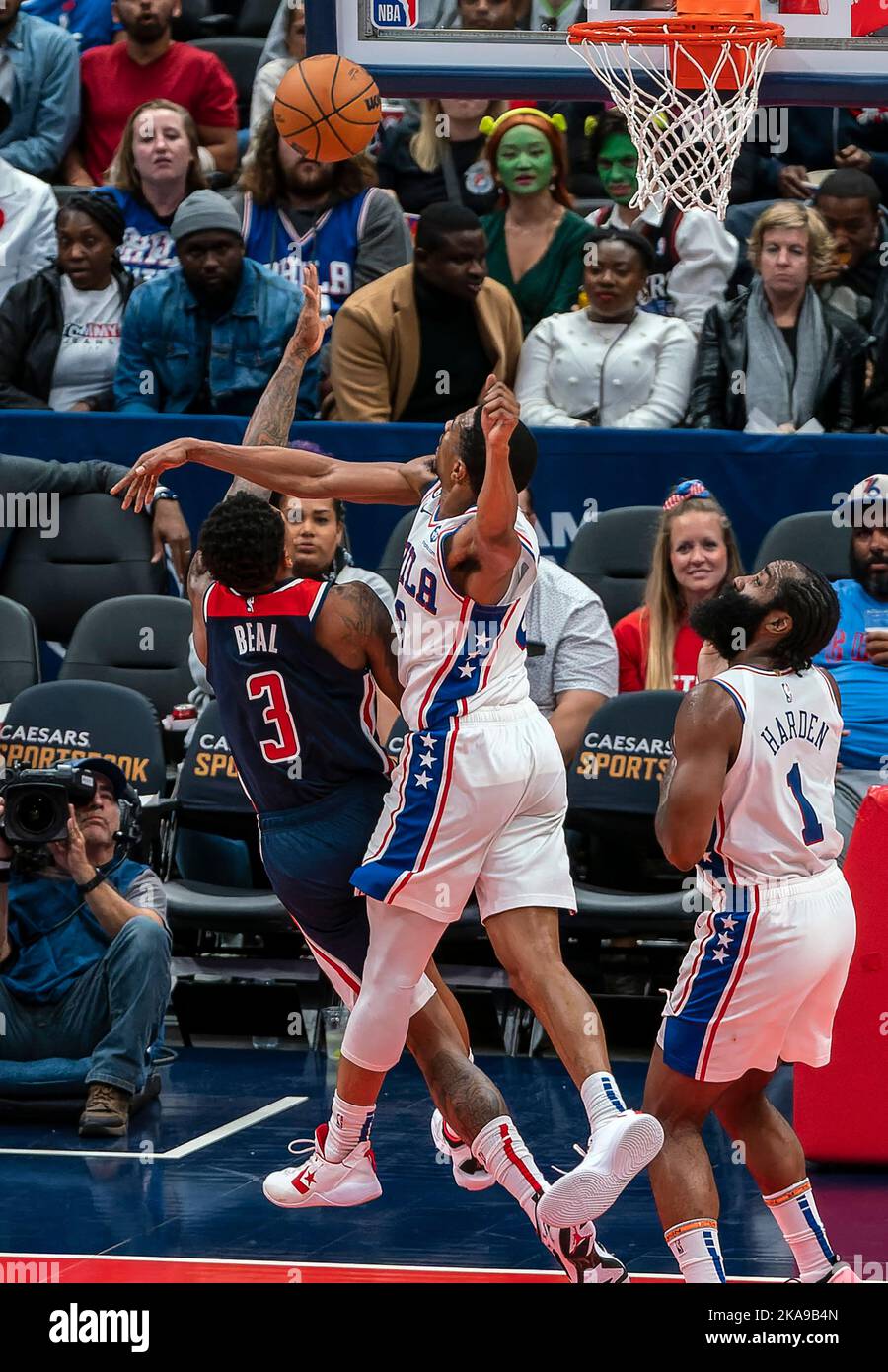 Wizards bradley beal hi-res stock photography and images - Alamy