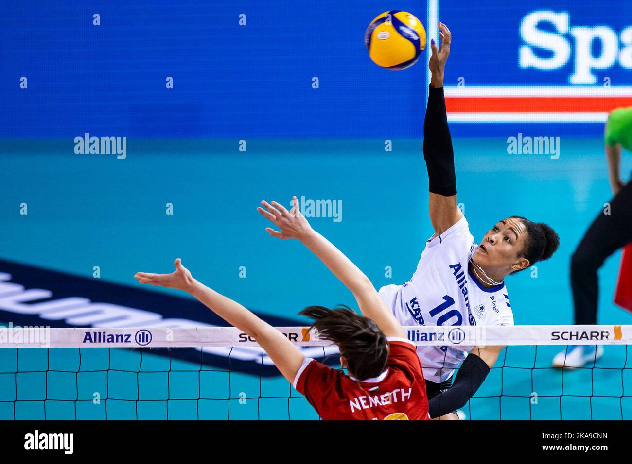 Stuttgart, Germany. 01st Nov, 2022. Volleyball, women, Supercup, MTV ...