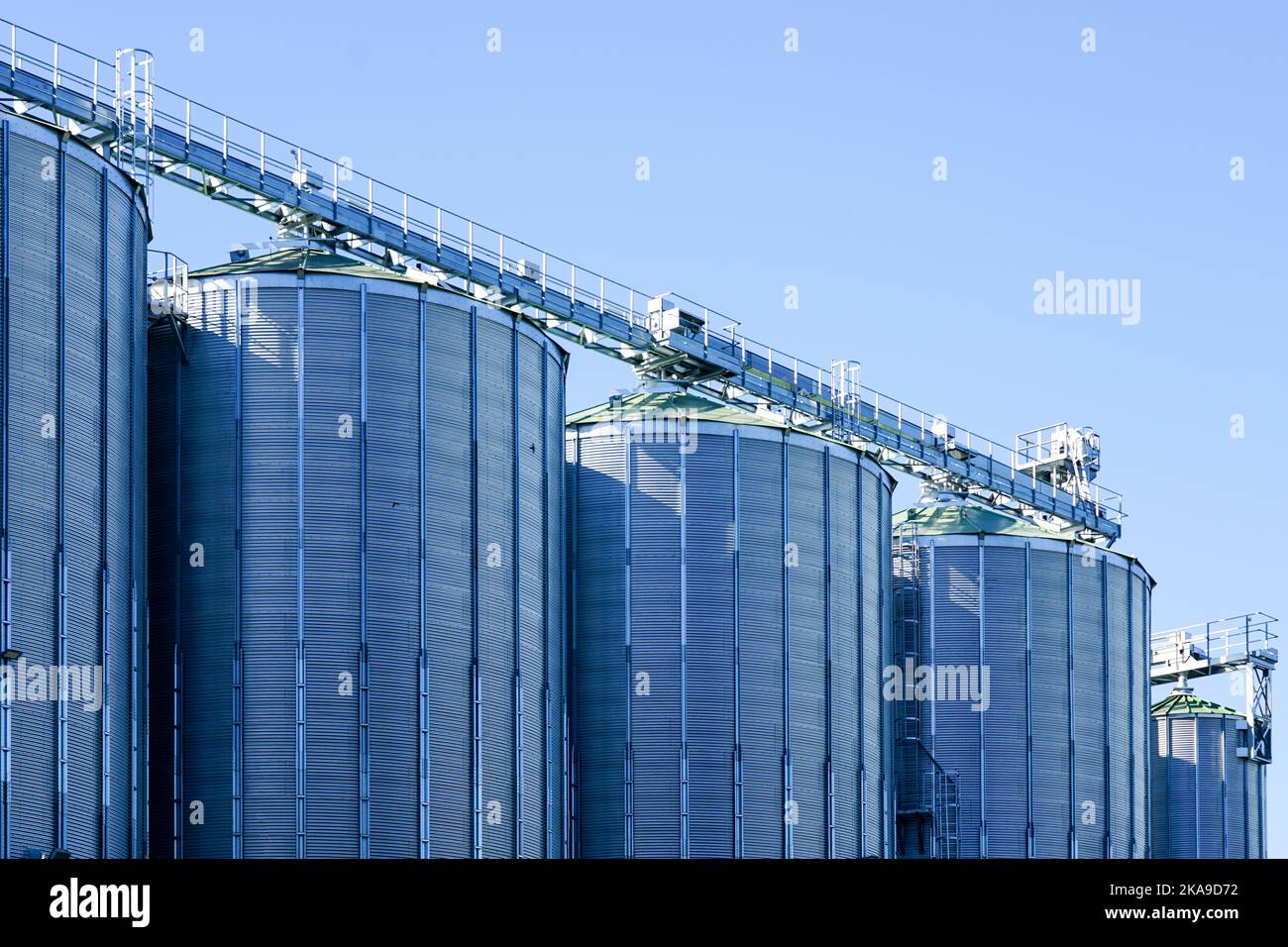 Agricultural silos, storage and drying of grains, wheat, corn, soy ...