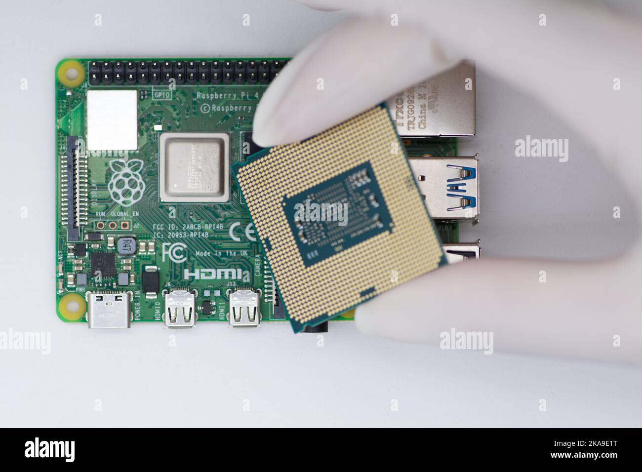 Microchip supply chain hi-res stock photography and images - Alamy