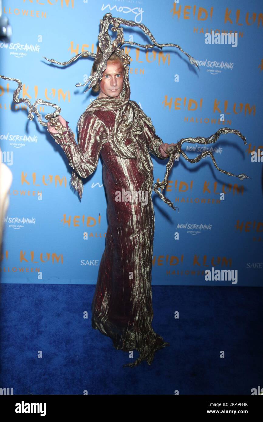 Heidi Klum's 21st Annual Halloween Party Presented By Now Screaming x ...