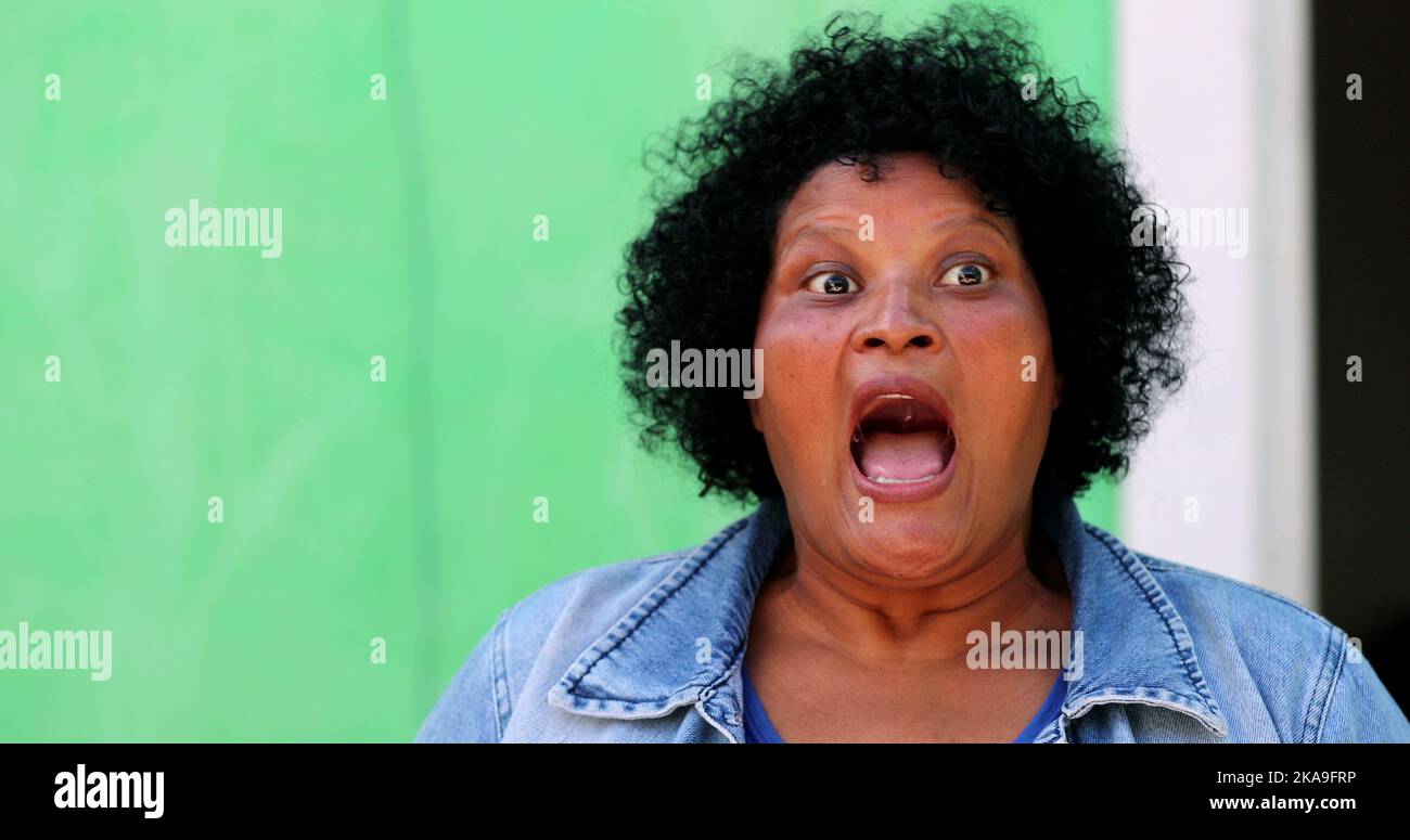 Hispanic woman spontaneous laugh and smile, authentic real life ...