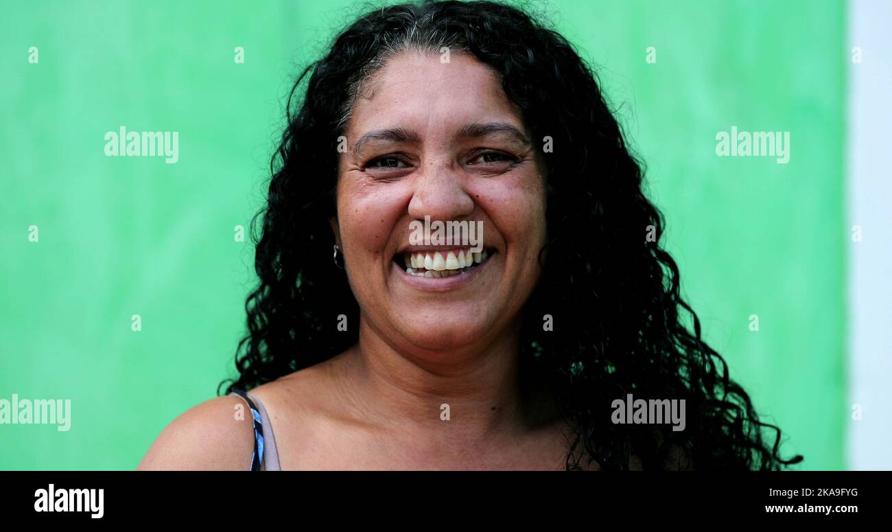 Hispanic woman in 40s portrait face Stock Photo - Alamy