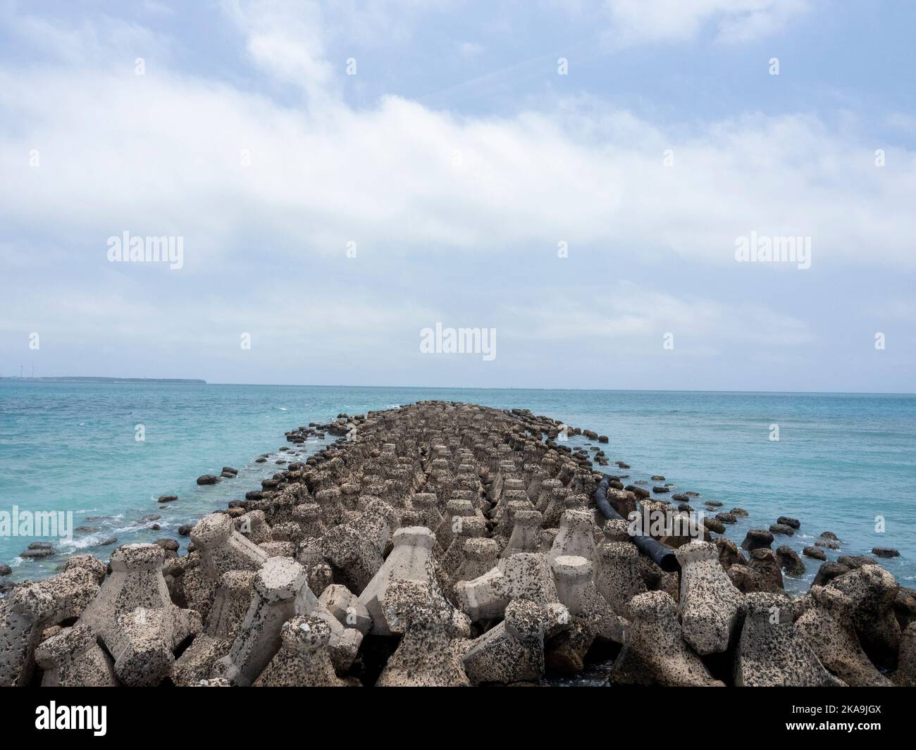 The Tetrapods on the beach Stock Photo - Alamy