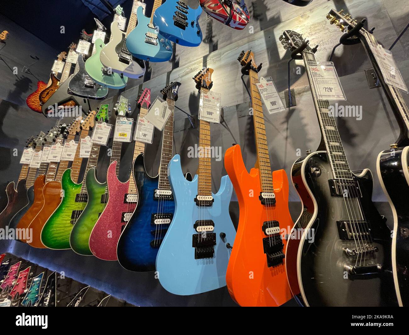 Guitar center acoustic guitars hi-res stock photography and images - Alamy