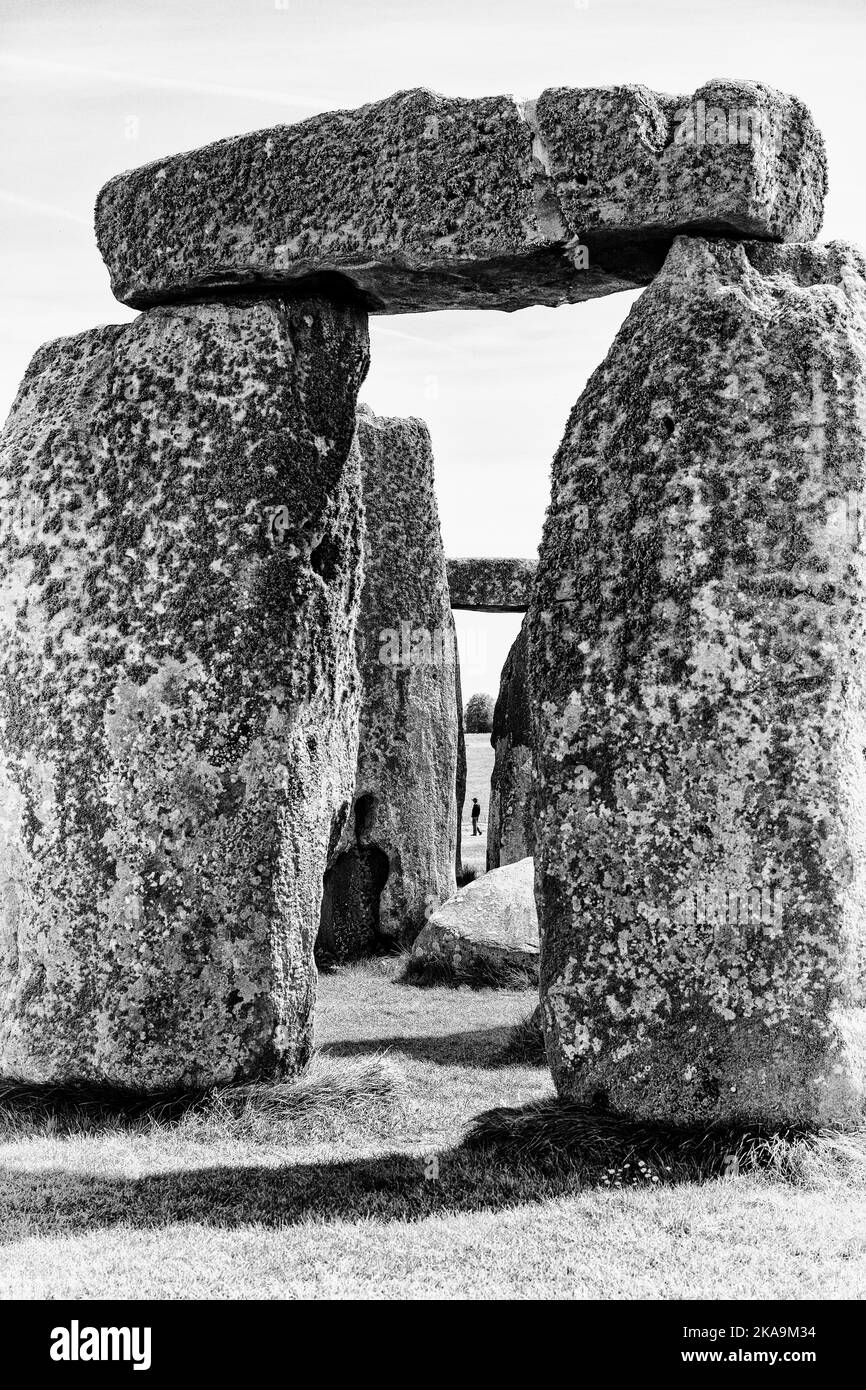 Stonehenge people neolithic Black and White Stock Photos & Images - Alamy