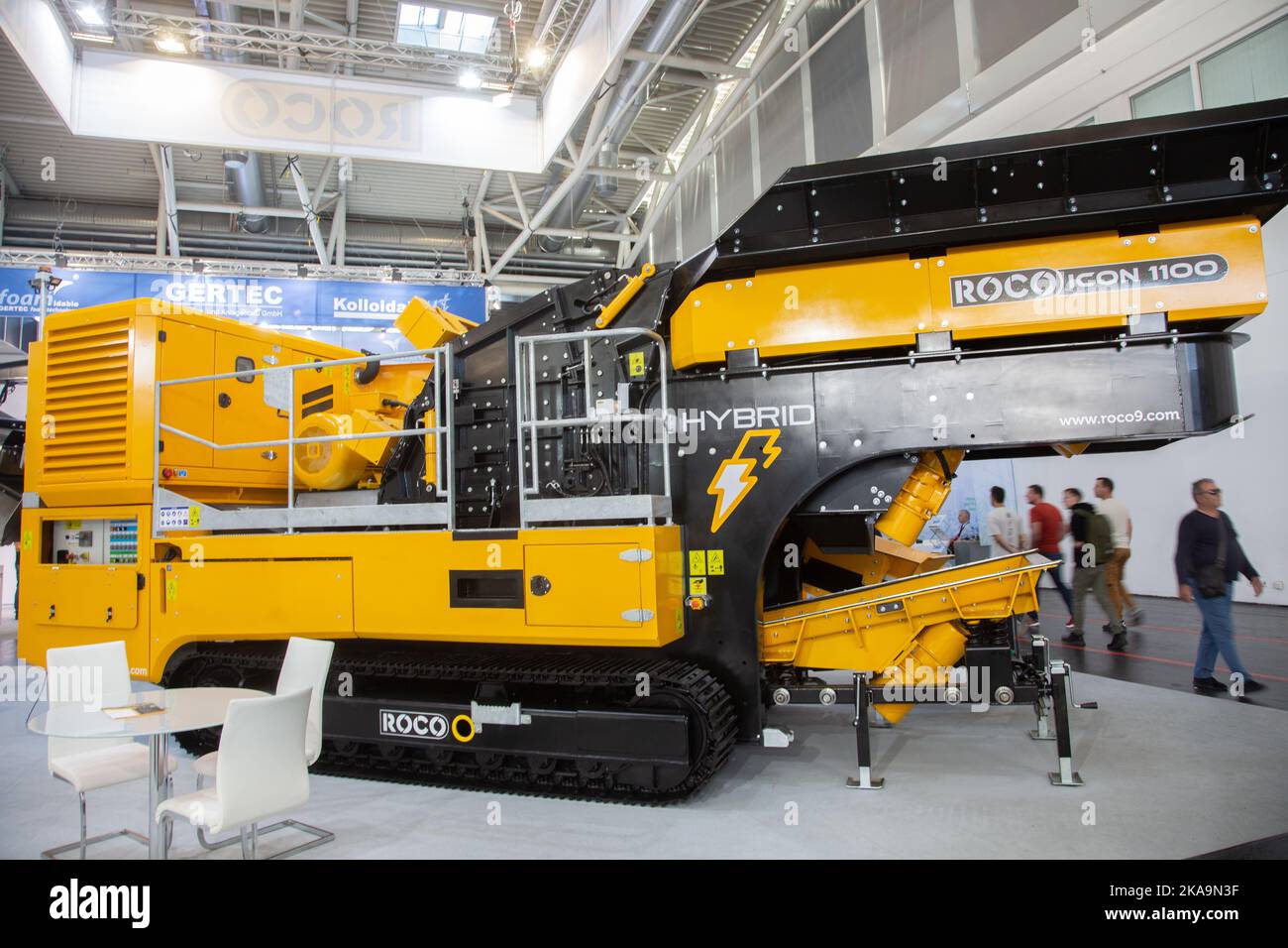 Roco Icon 1100 Hybrid bei der Bauma, Weltleitmesse für Baumaschinen ...