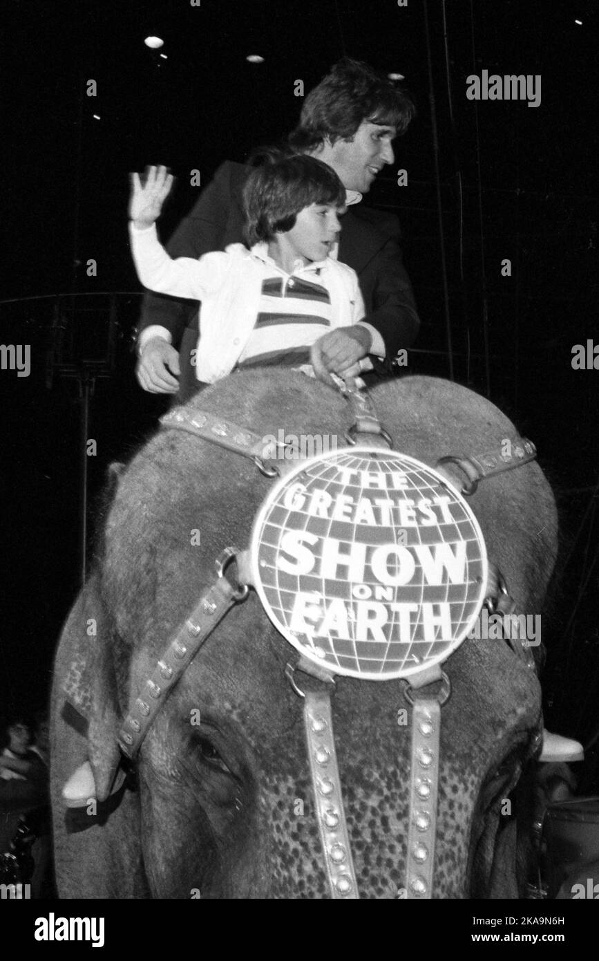 Henry Winkler and stepson Jed Weitzman at Ringling Bros. and Barnum ...