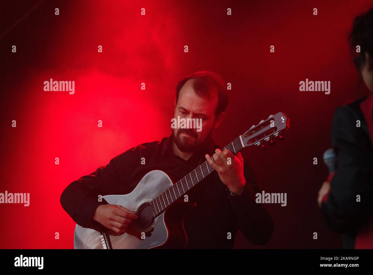Virtuoso guitarist Gyan Riley playing with Grammy winner Arooj Aftab at ...
