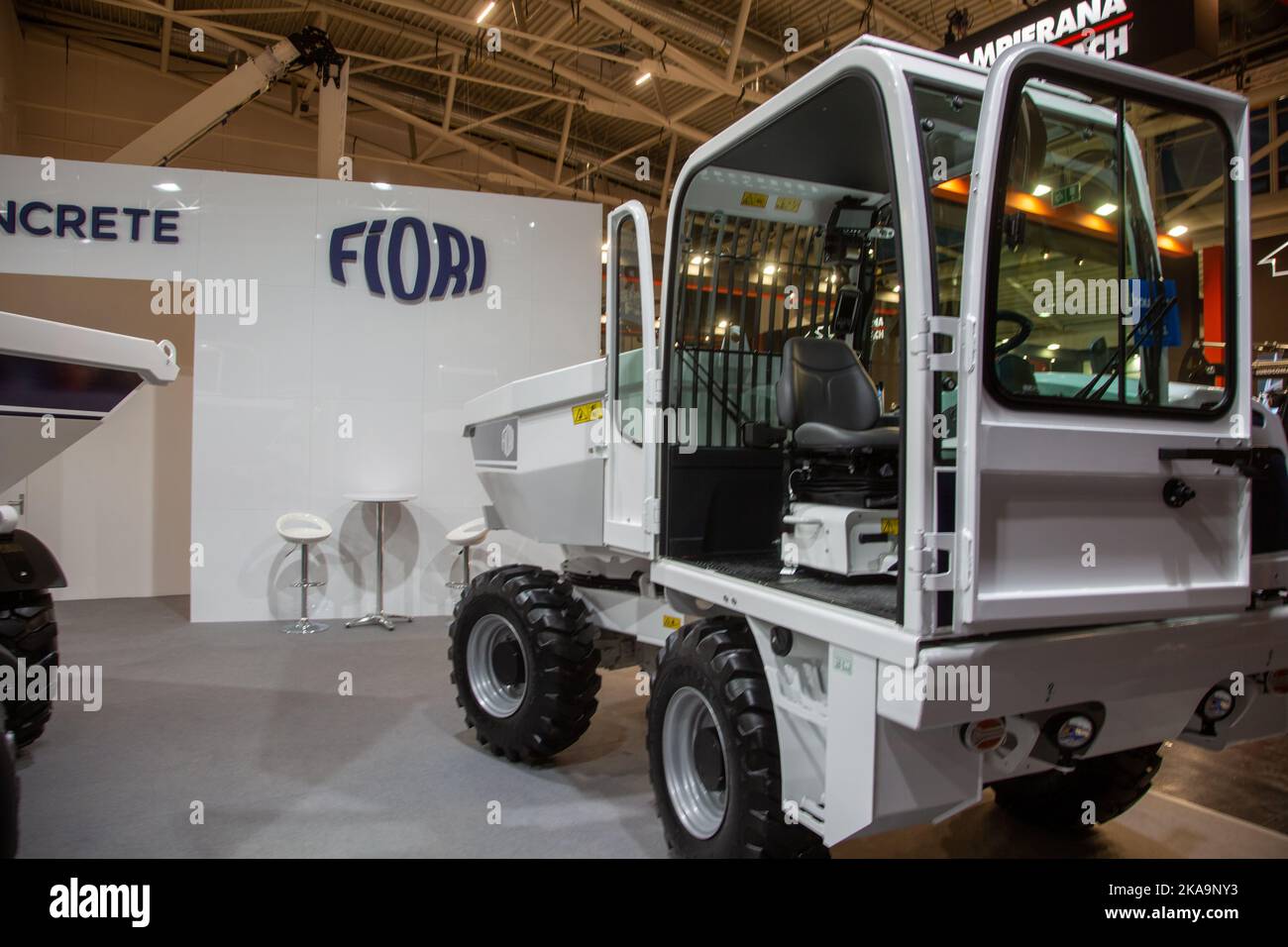 Munich, Germany. 30th Oct, 2022. Transport- und Schüttfahrzeug von ...