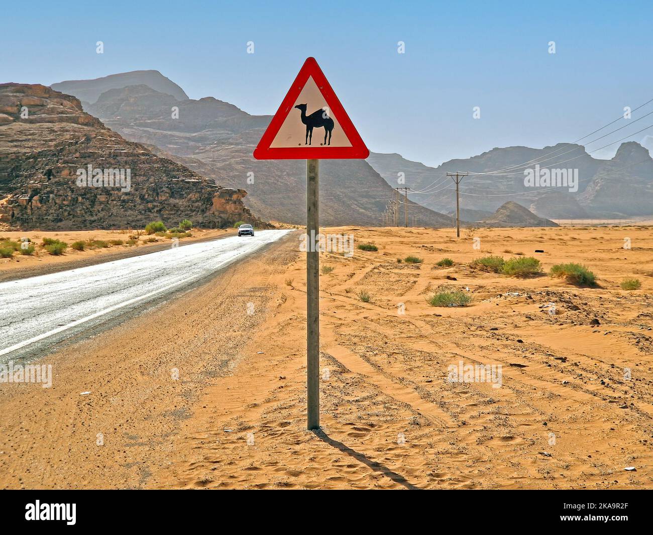 Middle east road sign hi-res stock photography and images - Alamy