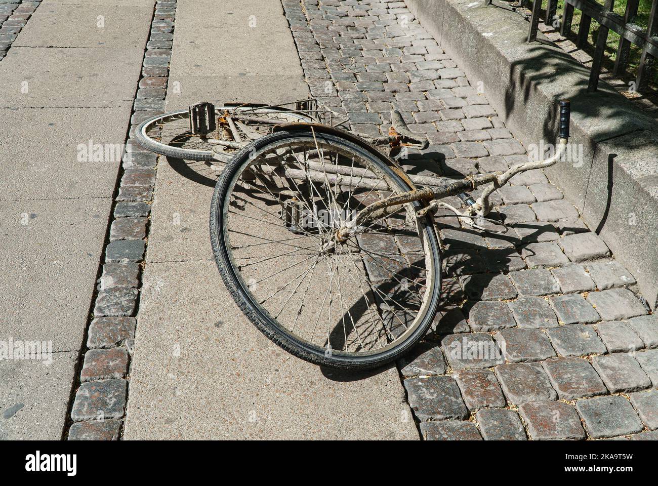 Vintage bicycle unused hi-res stock photography and images - Alamy