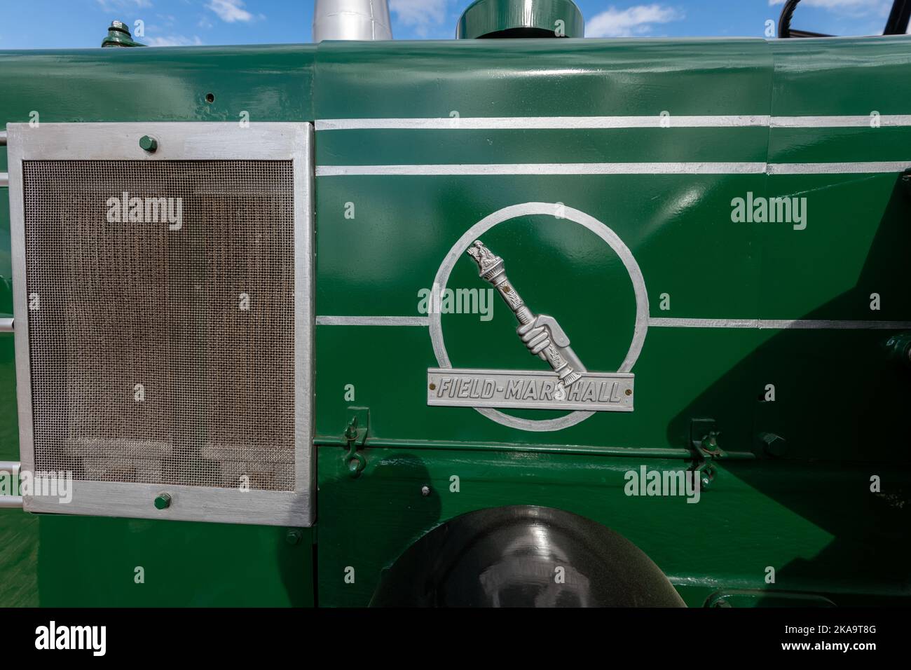 Field marshall tractor logo hi-res stock photography and images - Alamy