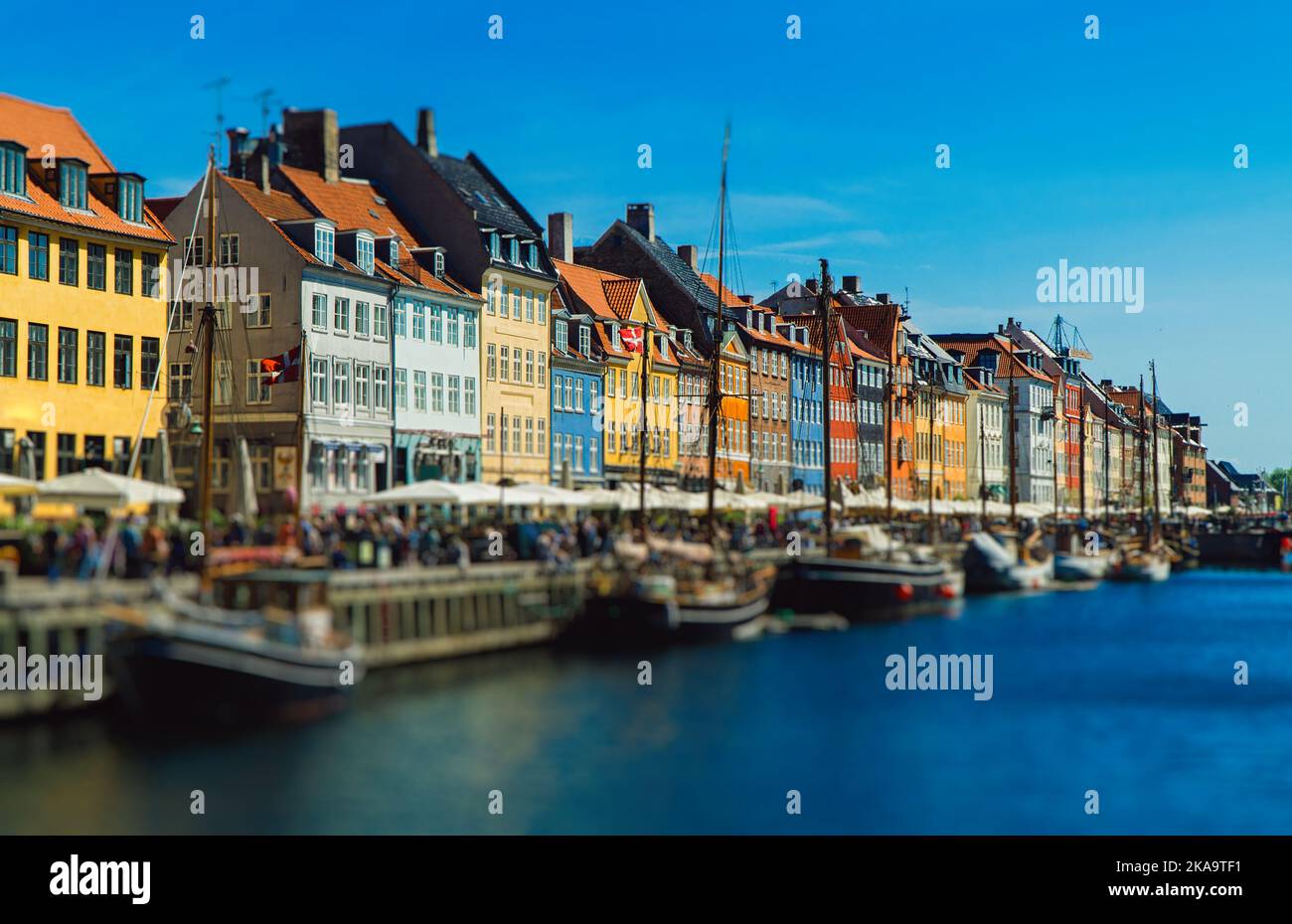Nyhavn canal and entertainment district in Copenhagen, Denmark Stock ...