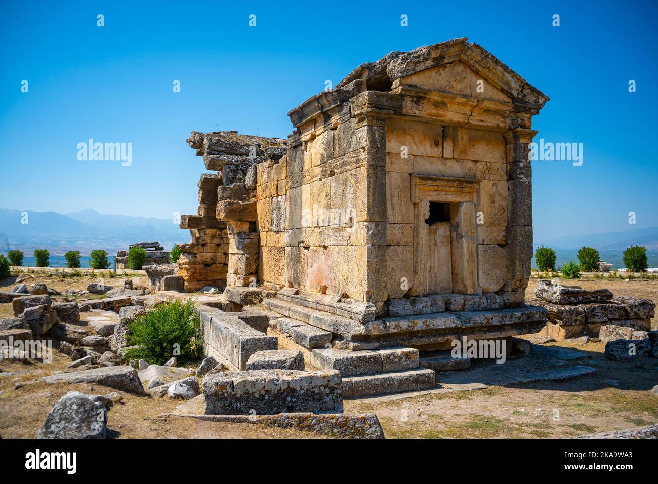 Ruins in ancient city of Hierapolis, Pamukkale, Turkey Stock Photo - Alamy
