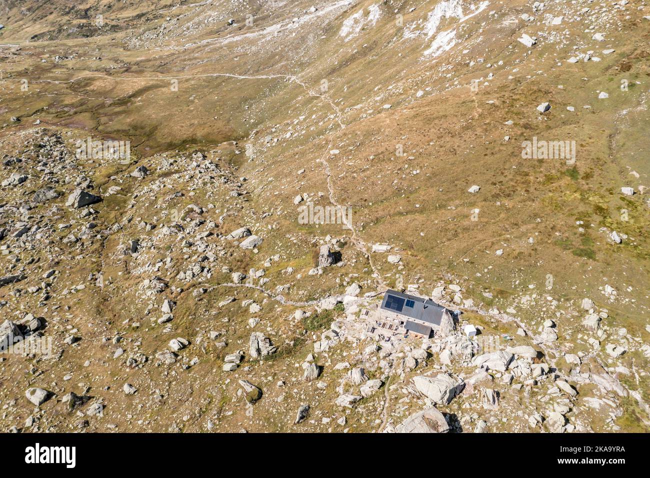 Aerial view of cabin hi-res stock photography and images - Alamy