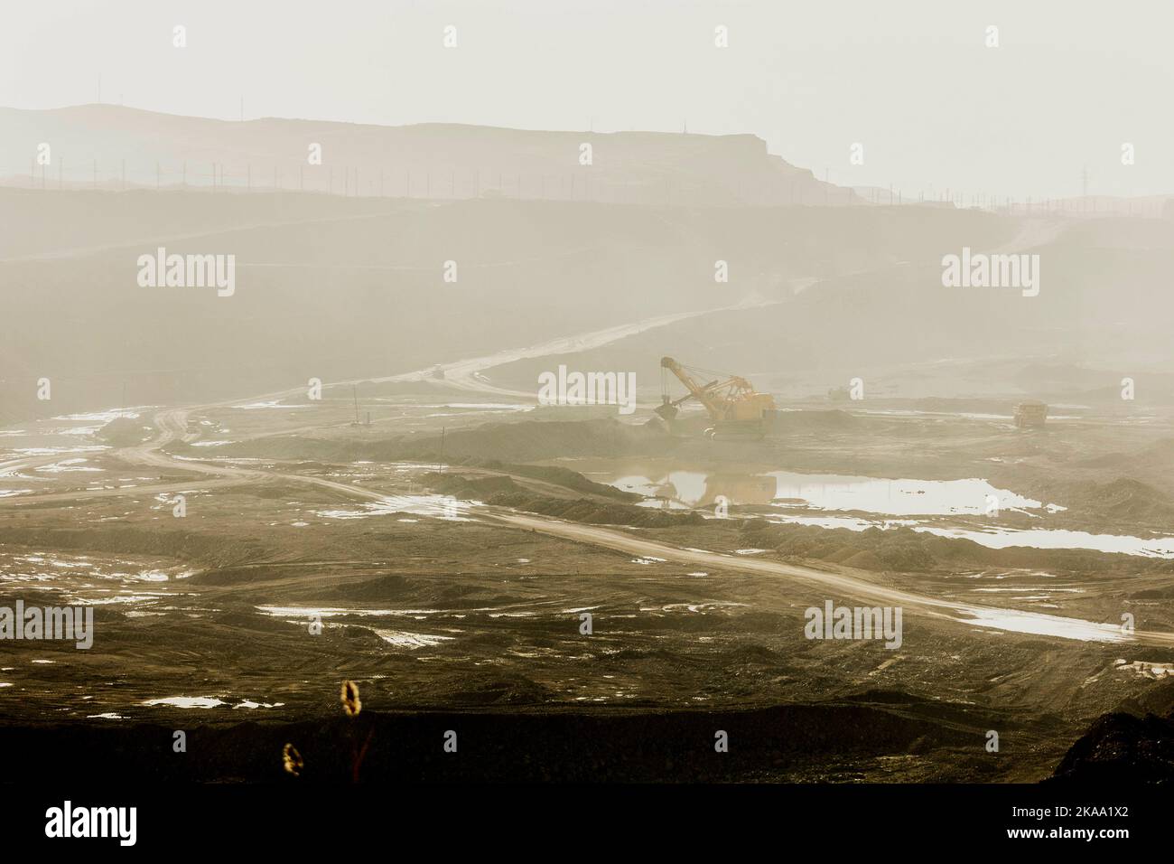Almalyk, Usbekistan. 01st Nov, 2022. An excavator taken at the Almalyk ...