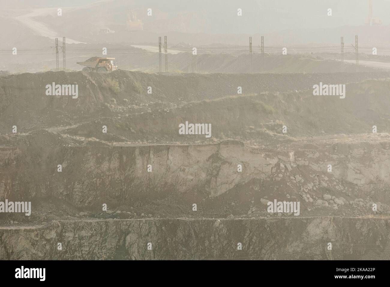 Plantting hi-res stock photography and images - Alamy