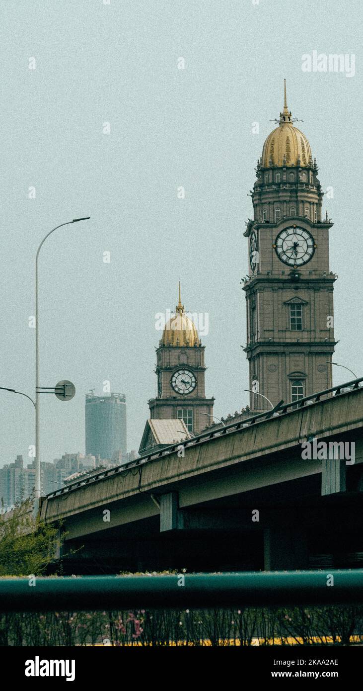 Liver building in distance hi-res stock photography and images - Alamy