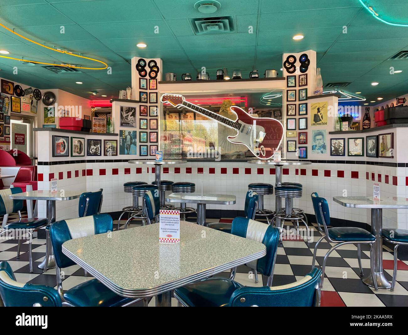 Spangles hi-res stock photography and images - Alamy