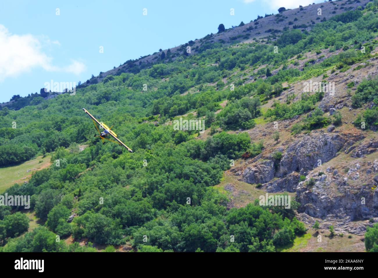 Low altitude hi-res stock photography and images - Alamy