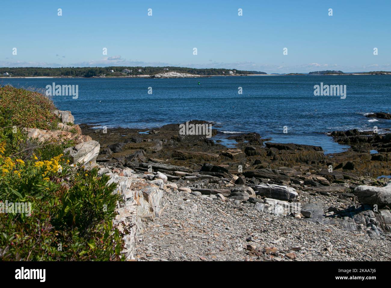 The stunning coastal views of outer Portland Harbor, Maine from Peaks ...