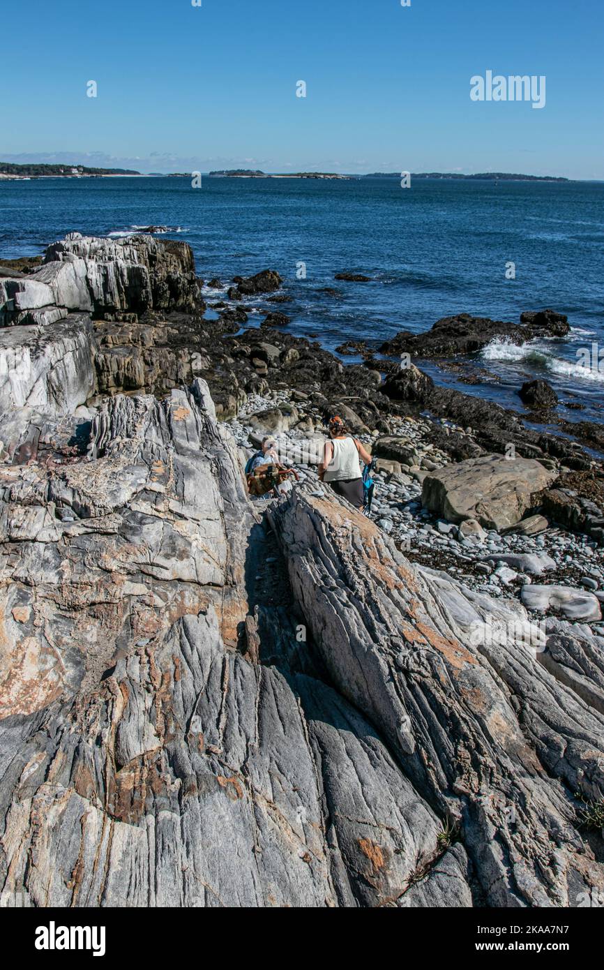 The stunning coastal views of outer Portland Harbor, Maine from Peaks ...