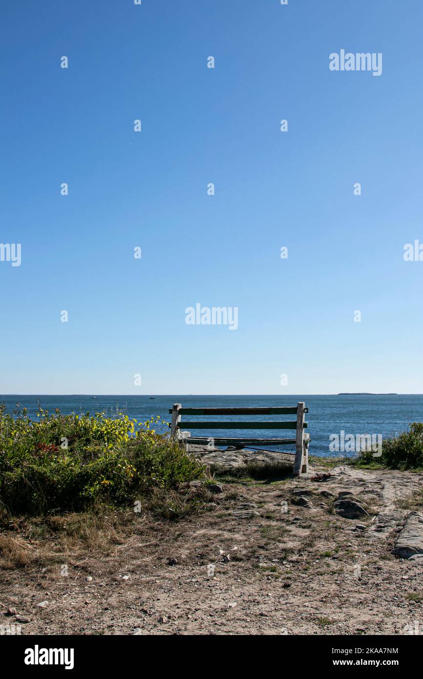 The stunning coastal views of outer Portland Harbor, Maine from Peaks ...