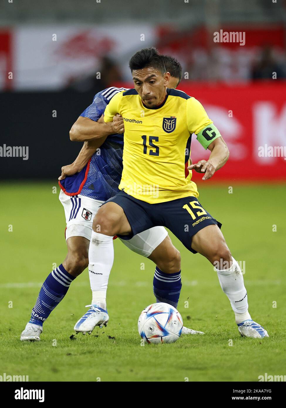 DUSSELDORF - (lr) Yuto Nagatomo of Japan, Angel Mena of Ecuador during ...