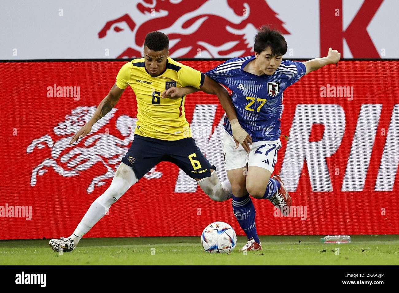DUSSELDORF - (lr) Byron Castillo of Ecuador, Yuki Soma of Japan during ...