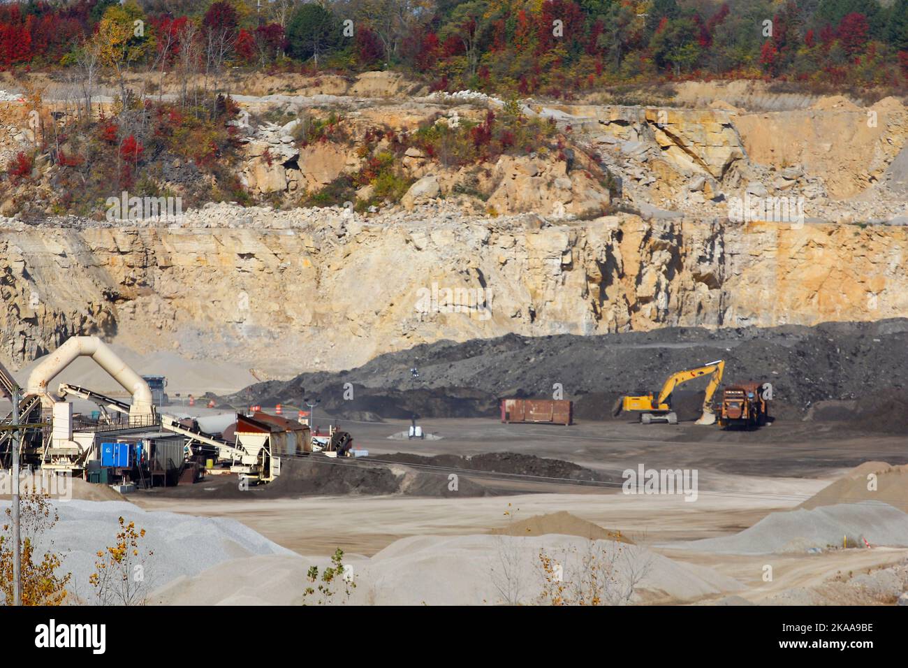 Active Quarry, Quarry Trails Metro Park, Columbus, Ohio Stock Photo - Alamy