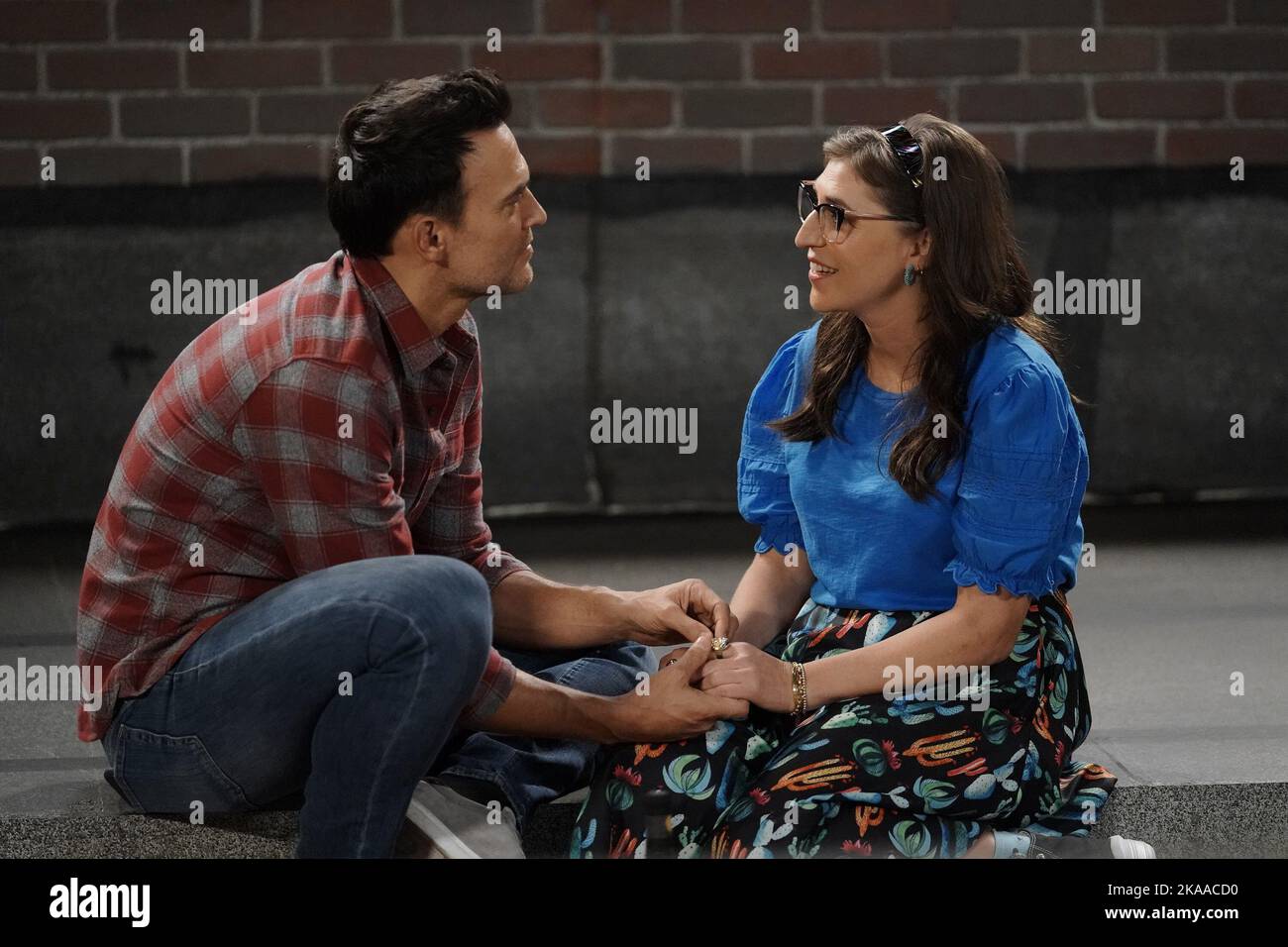 CALL ME KAT, from left: Cheyenne Jackson, Mayim Bialik, Call Me Hot ...