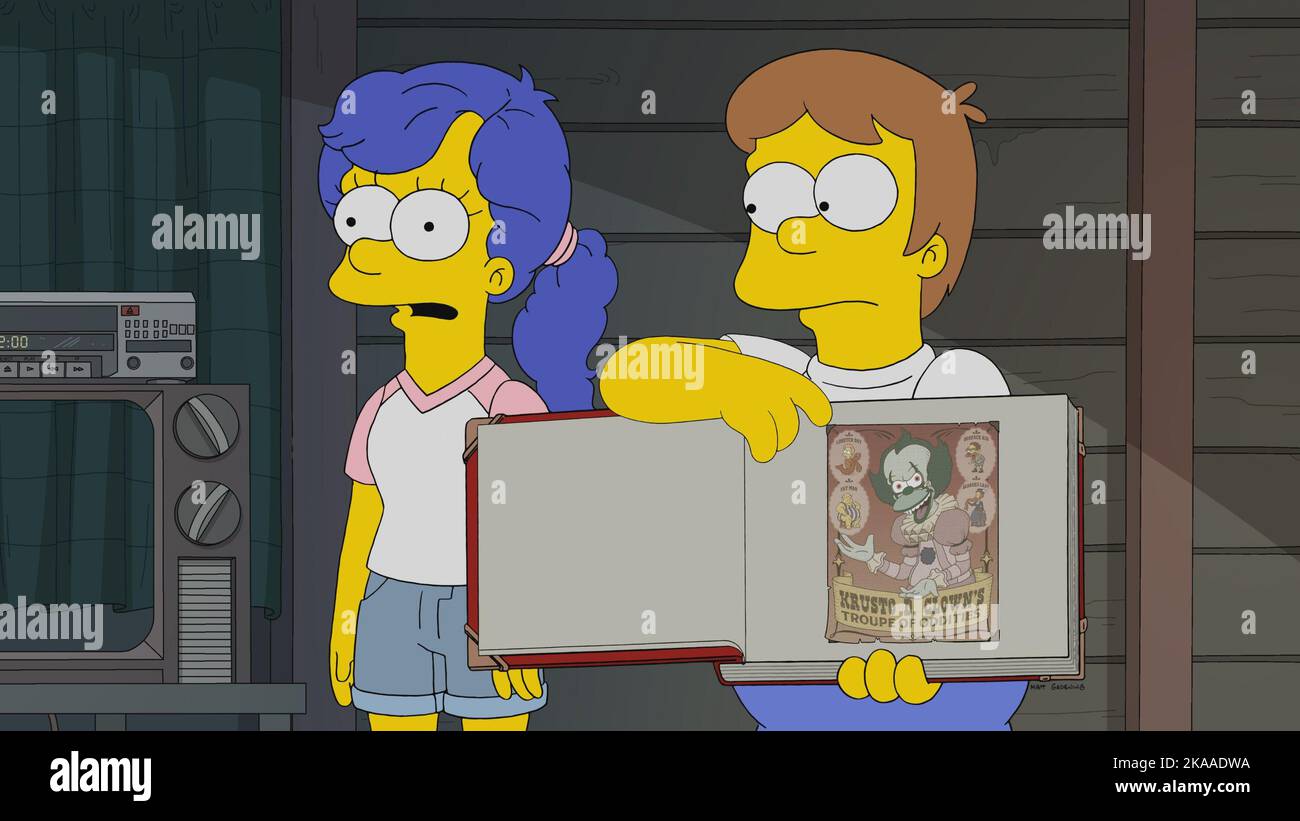 THE SIMPSONS, from left: Marge Simpson (voice: Julie Kavner), Homer Simpson (voice: Dan ...