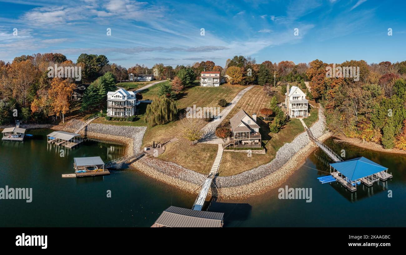 Aerial view of a high-resolution panorama lake homes, boat docks and ...