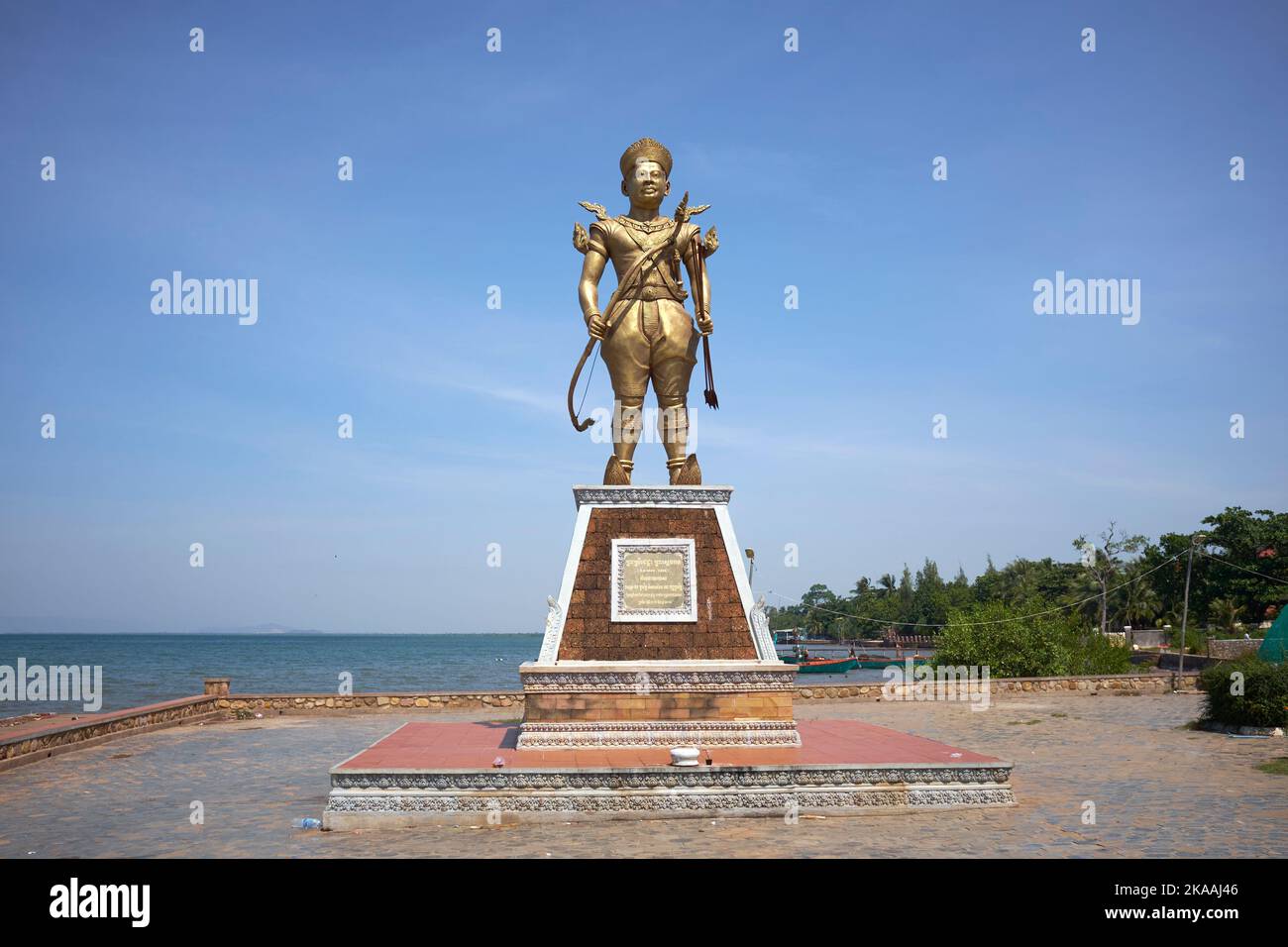 Statue of Sdech Korn (Srei Chettha II) King of Cambodia at the Fishing ...