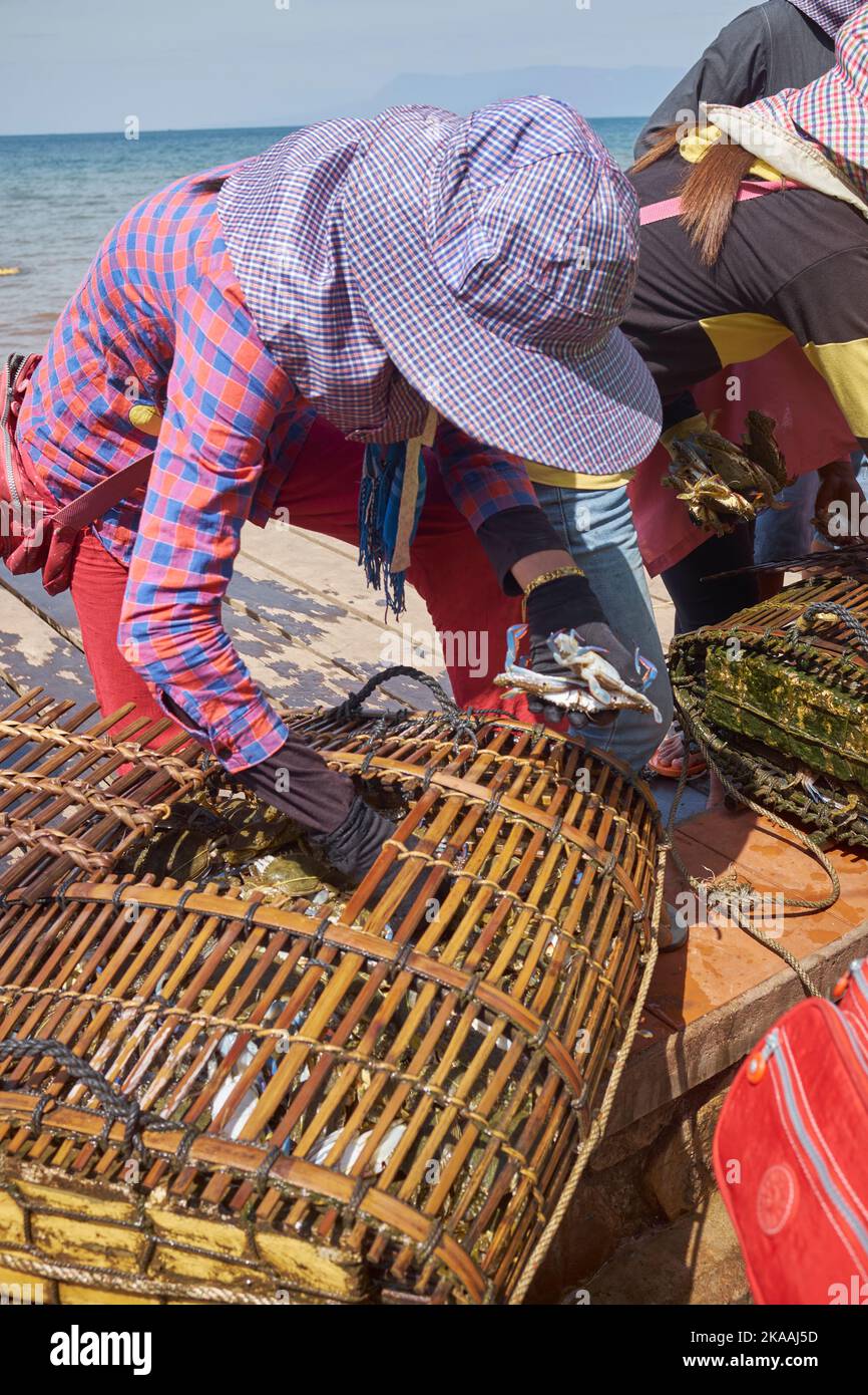 Kep crab village hi-res stock photography and images - Alamy