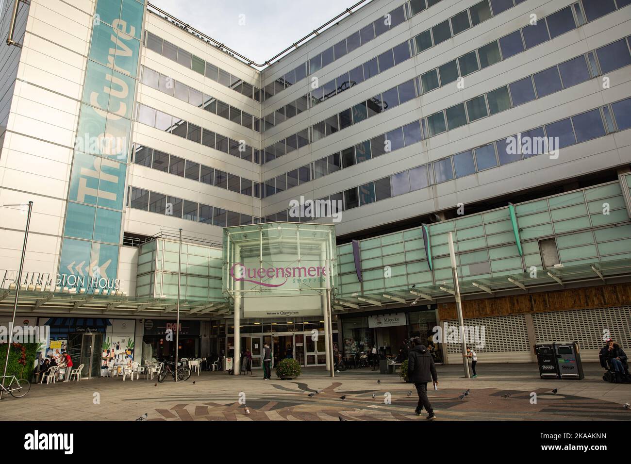 Slough, UK. 28th October, 2022. The Queensmere shopping centre. Outline ...