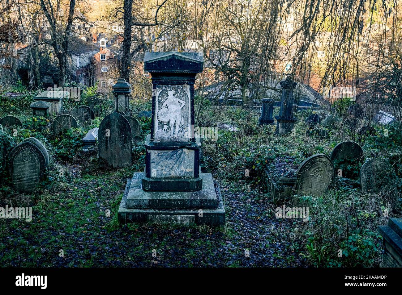 Sheffield General Cemetery, Sheffield, Yorkshire, England, UK Stock Photo - Alamy