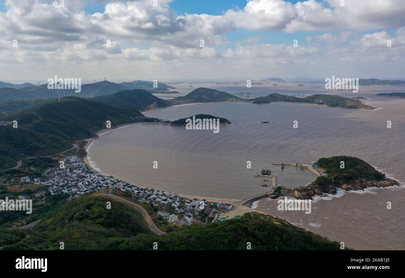 Zhoushan village hi-res stock photography and images - Alamy