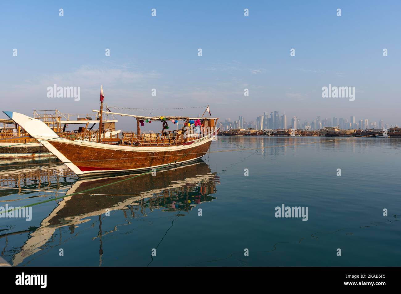 Traditional arabic dhow in Doha corniche, Qatar Stock Photo - Alamy