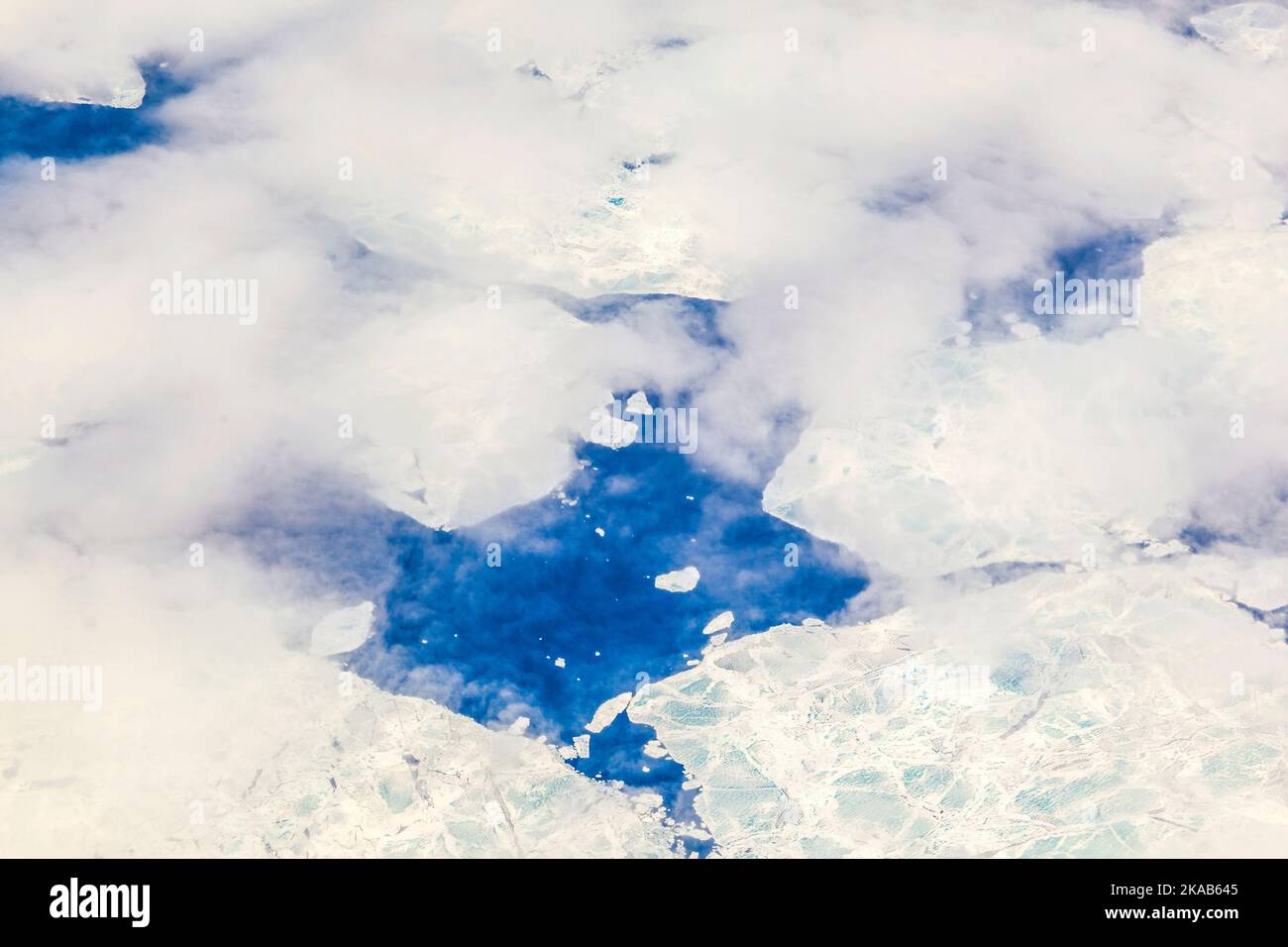 sheet of ice floating on the arctic ocean Stock Photo - Alamy