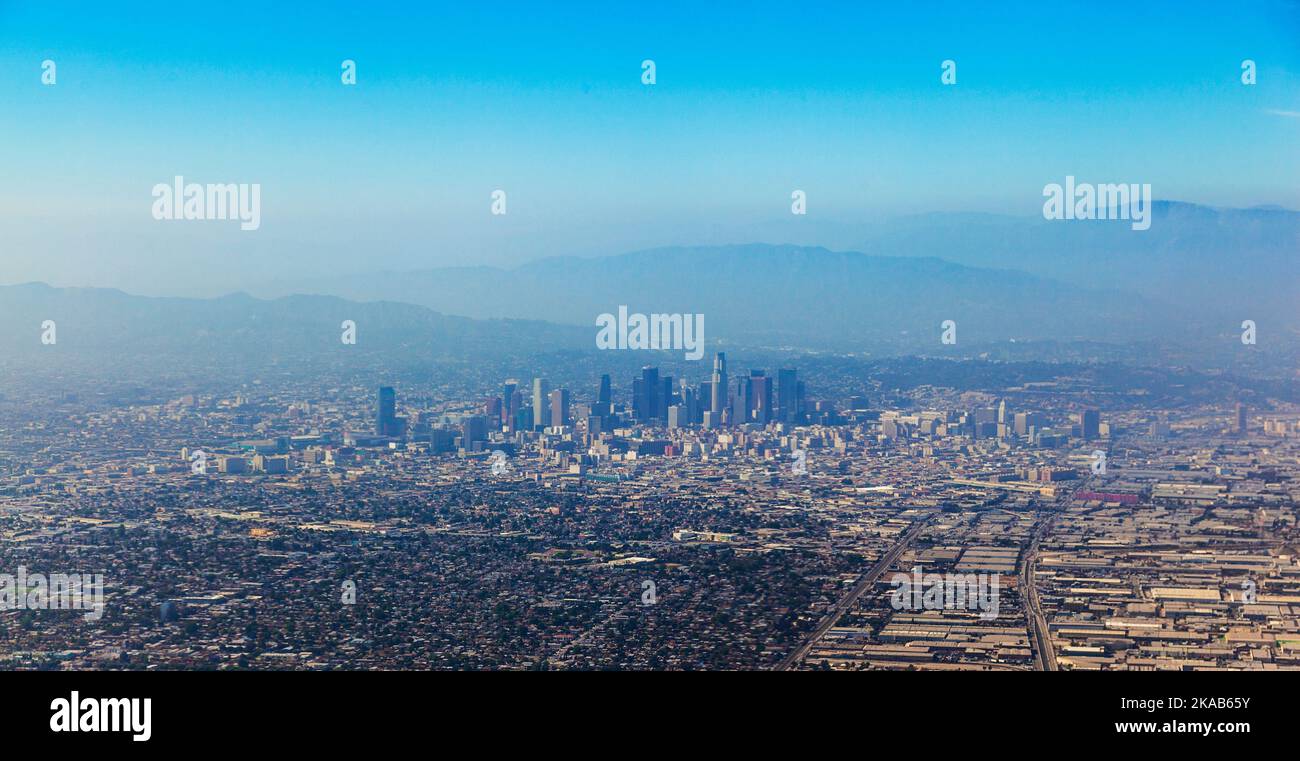 Los angeles freeway smog hi-res stock photography and images - Alamy