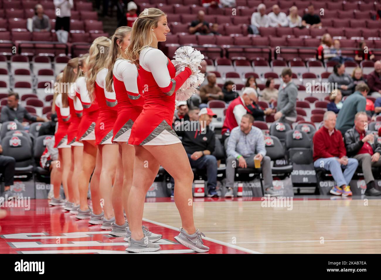 Columbus, Ohio, USA. 1st Nov, 2022. Ohio State Buckeyes dance team ...